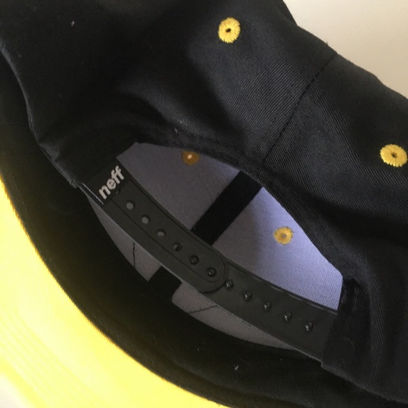 Neff | Accessories | Neff Snapback Yellow And Black Baseball Hat Cap ...